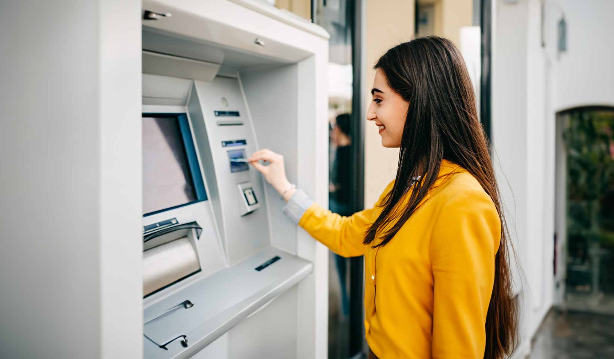 Skimming: qué es y cómo proteger tus tarjetas de este fraude